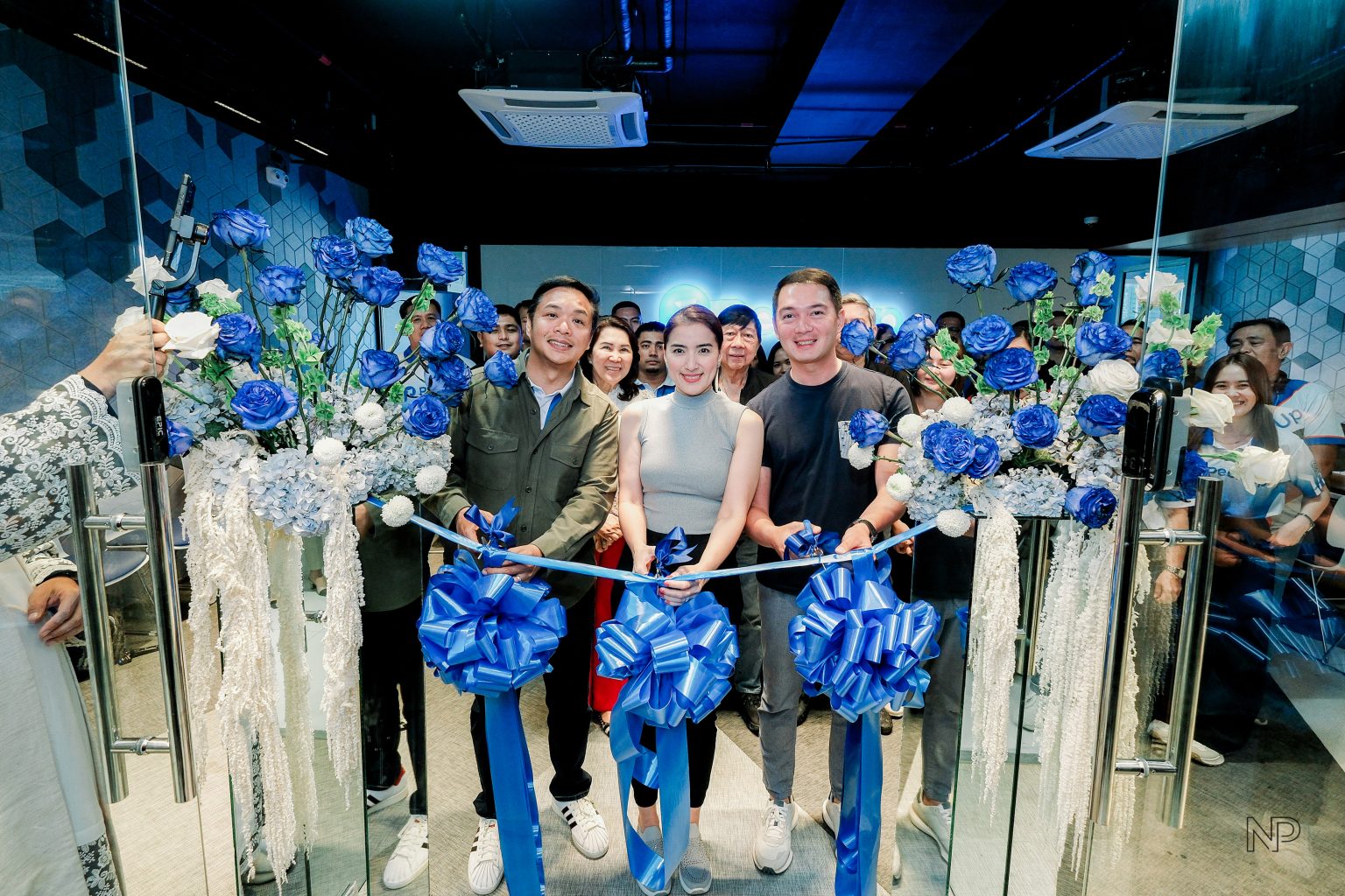 PeekUp Rolls Out Executive Rides at NAIA Terminal 1, Elevating Pinoy ...